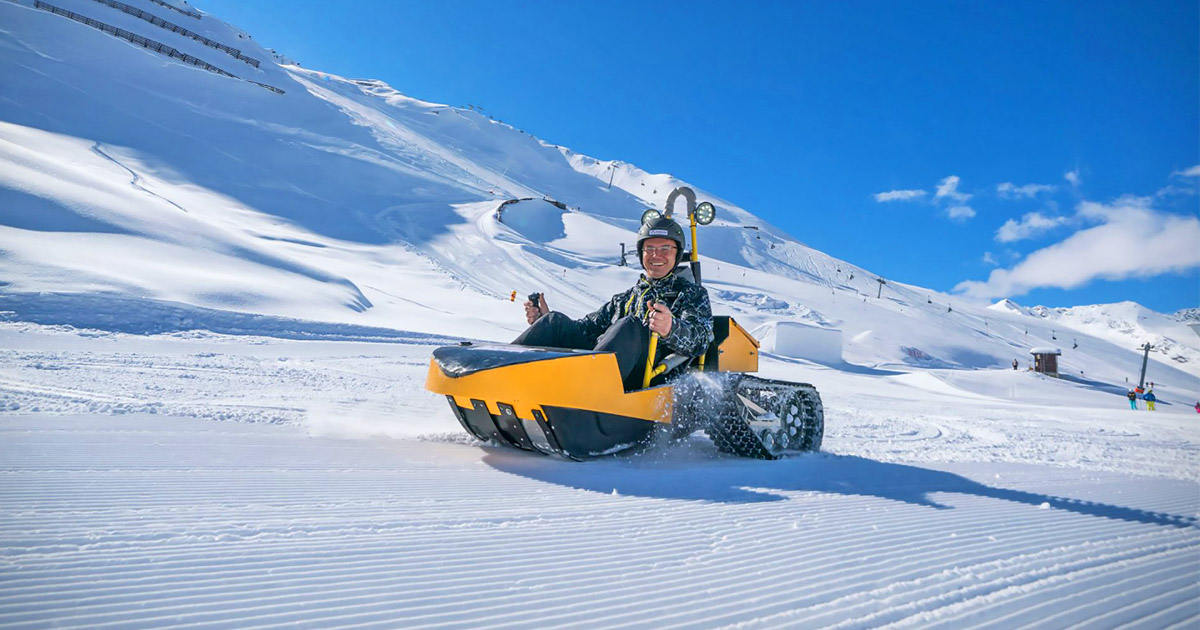 The Bobsla Is a Snow E-Vehicle That's Part Go-Kart, Part Snowmobile ...